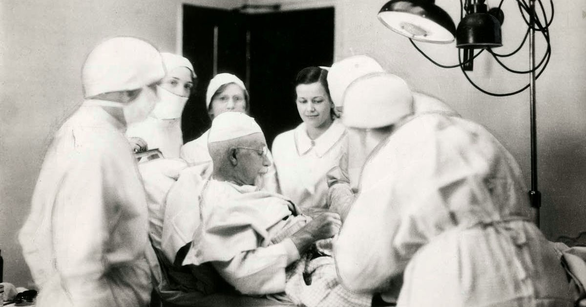 Unbelievable Facts: World's First Surgeon ever in the history to ...