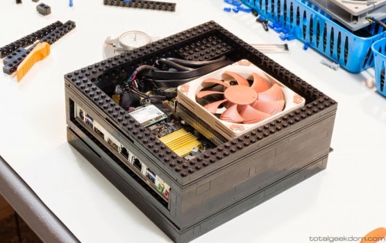 PC Unik Dibangun dengan Potongan LEGO dan Menggunakan Prosesor Intel ...