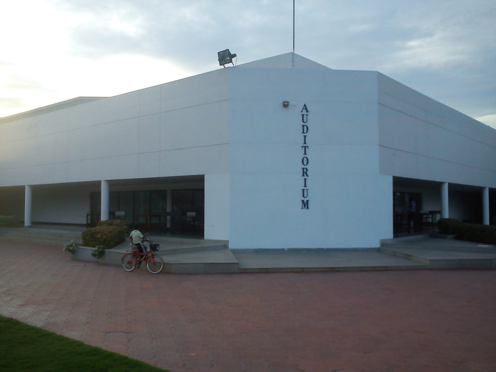 Student Reviews on Indian Colleges: SSN College Of Engineering- What ...