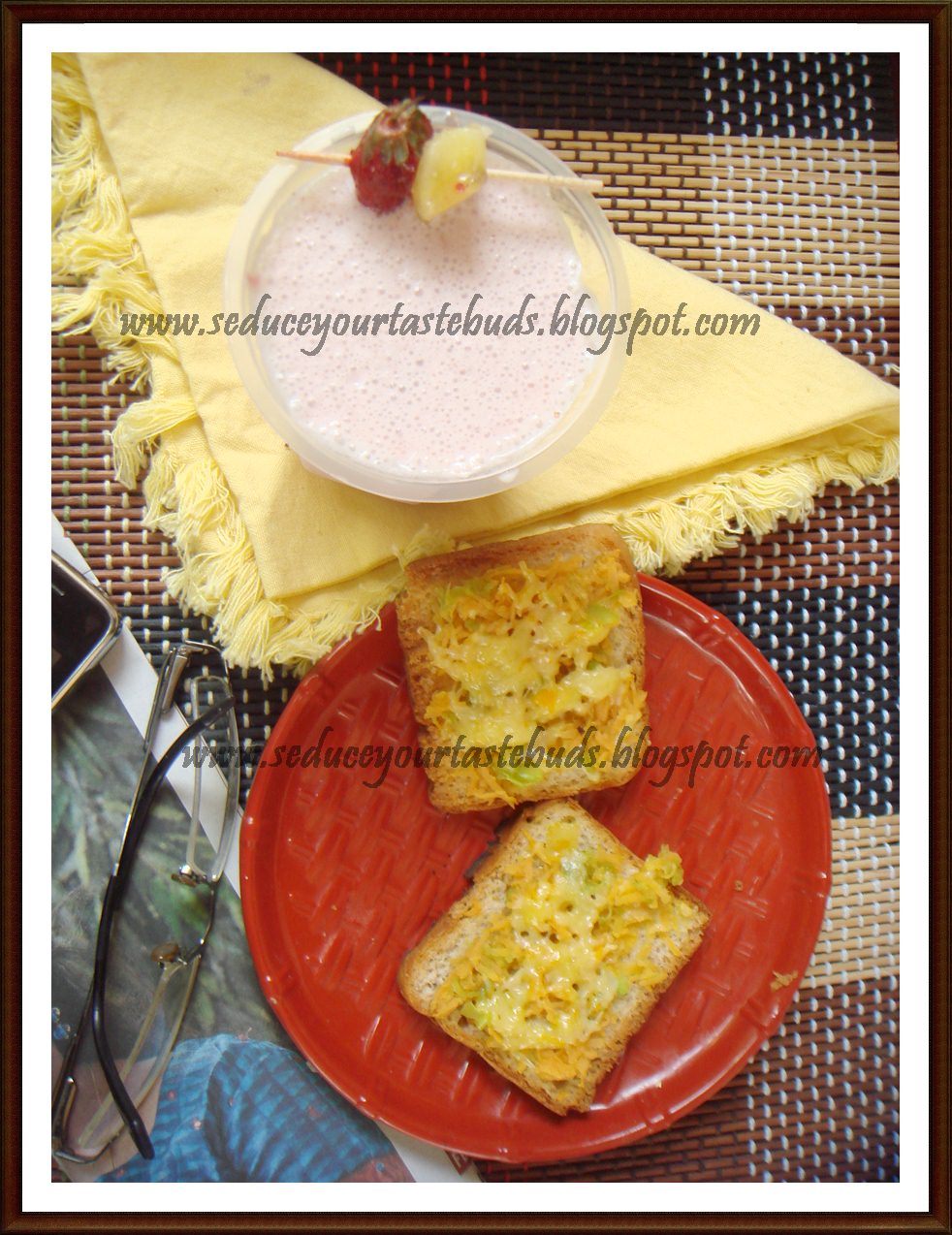 Cheesy Golden Toast & Wake Up Shake - Seduce Your Tastebuds...