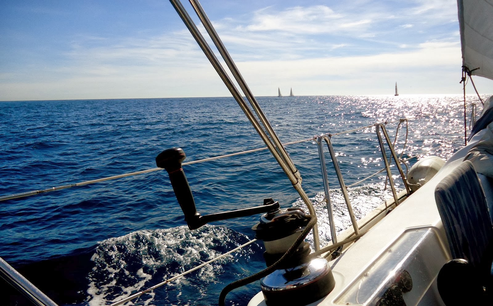 MON-RA-MON: EL MAR DES D' UN VELER