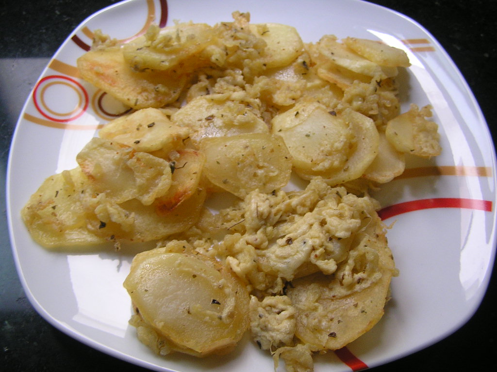 La cocina de Tene y Elisa: Papas con huevo revuelto