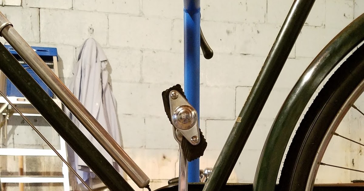 The Bike Shed: A Replacement Bottom Bracket Spindle for a Raleigh DL-1