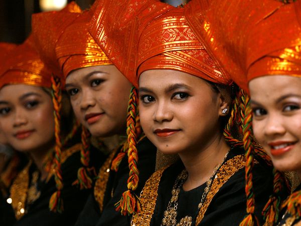Minangkabau, the World's Largest Matrilineal Society ~ Place for Visit