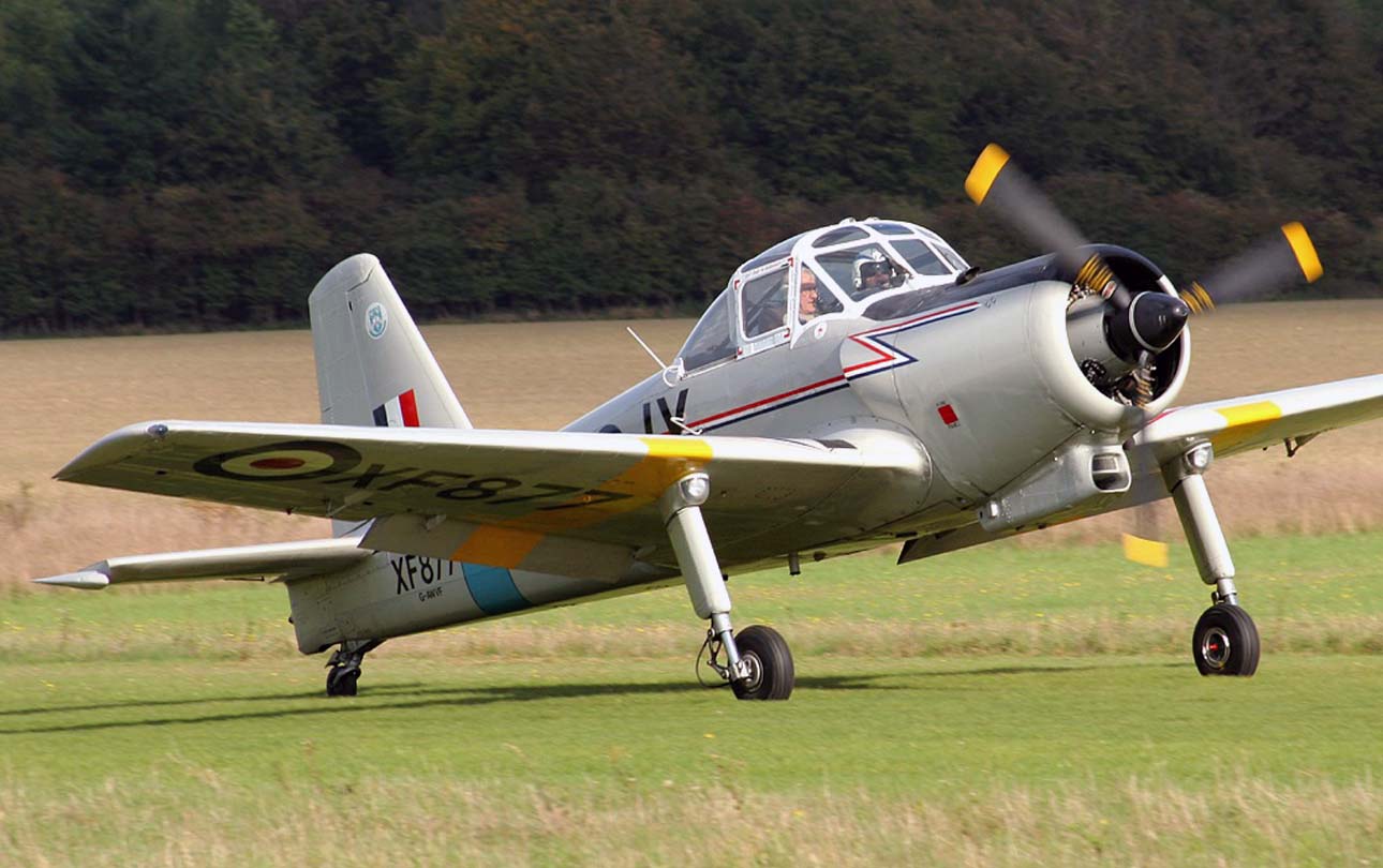 nhungdoicanh: Percival P-56 Provost