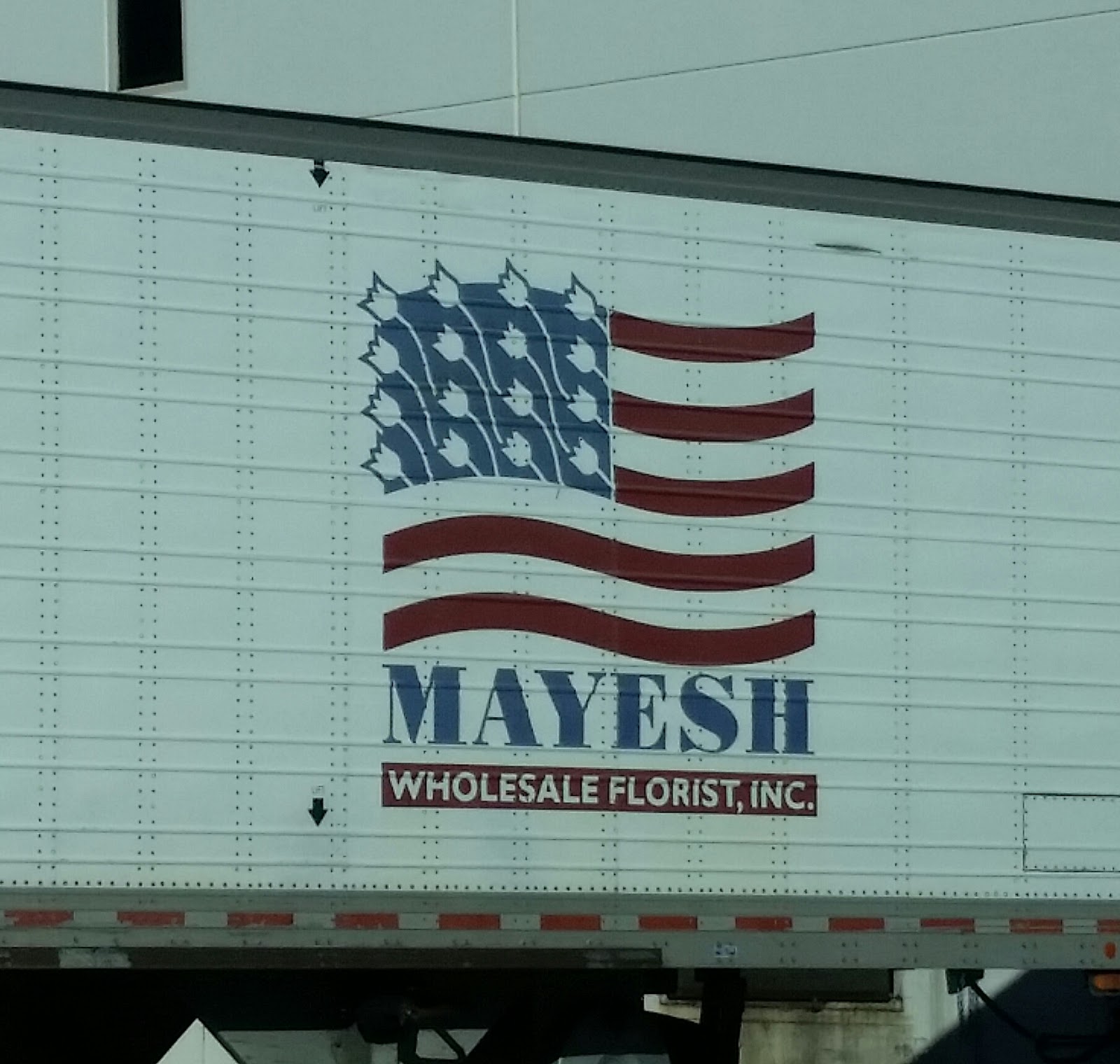 Lasting Memories Events and Catering: Meet Our Executive Florist!