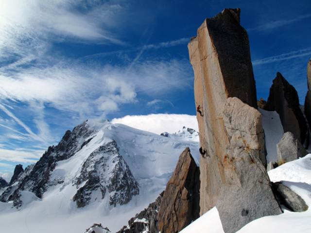 Fossil Alpinism: Chamonix video ... digital crack 8a+