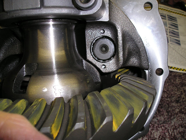 Wally&Sue: Ford nine inch detroit locker with Strange engineering case ...