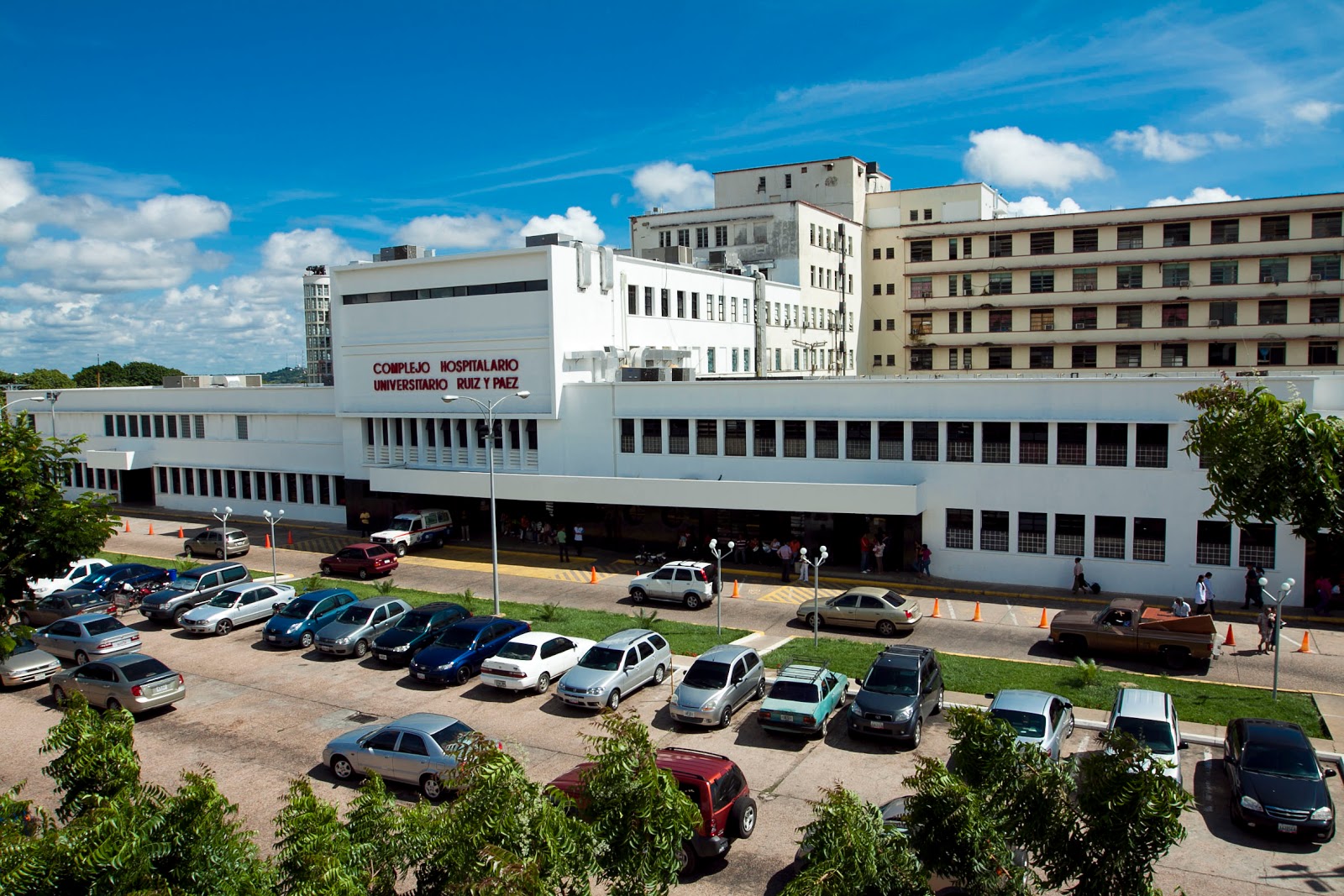 Francisco Rangel Gómez: Hospital Ruiz y Páez mantiene sus puertas abiertas