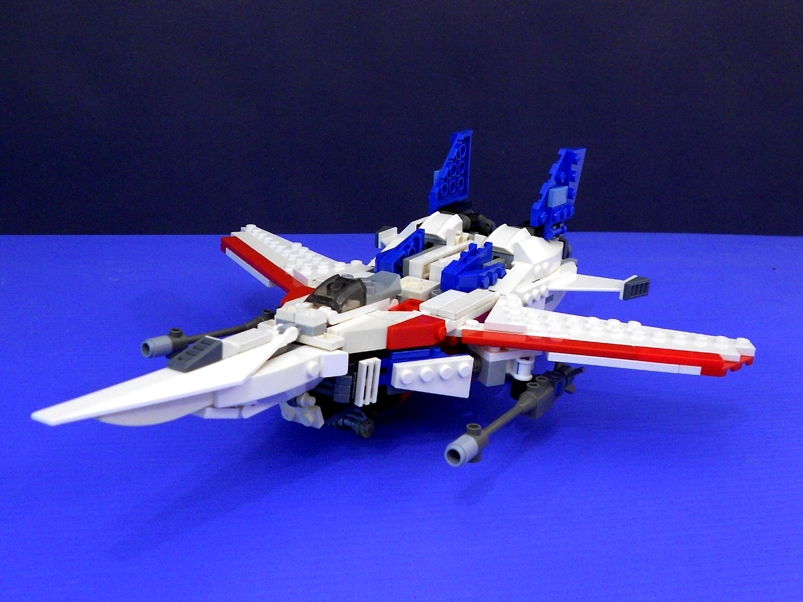 Alanyuppie's LEGO Transformers: LEGO Red White & Blue