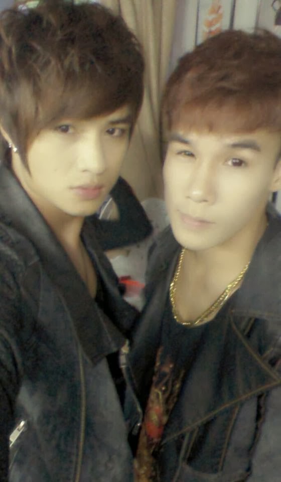 M y a n m a r H u n k s: Aung Lay @ Selfie