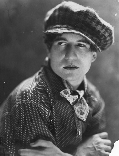 FRENCH CANCAN: Apaches go back (apache part 7)