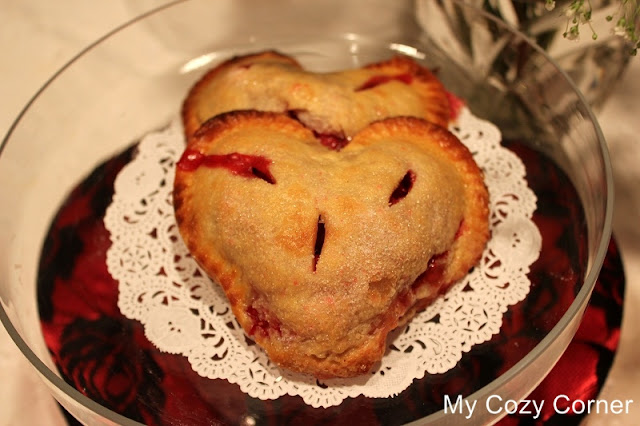 My Cozy Corner: Heart Raspberry Pocket Pies