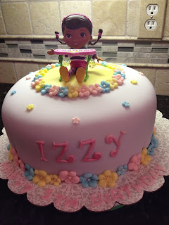 Robins Tweet Cakes: Doc McStuffins for Izzy