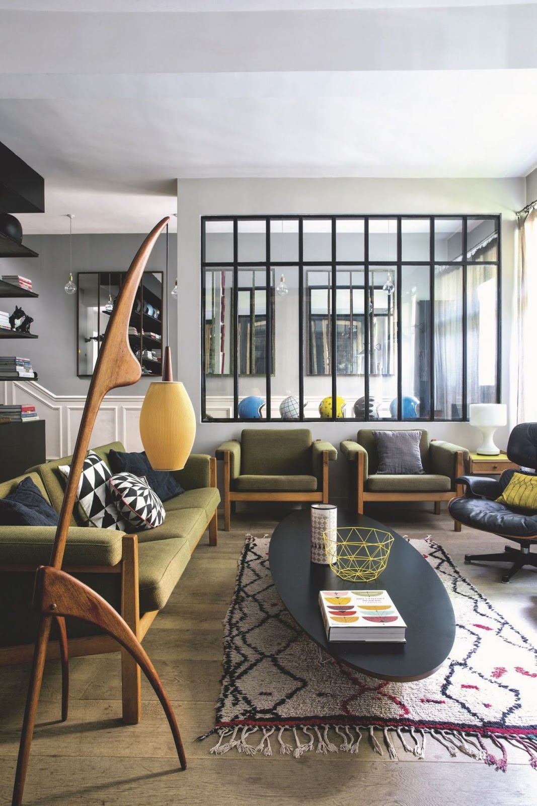 A Parisian house with chic and authentic spirit