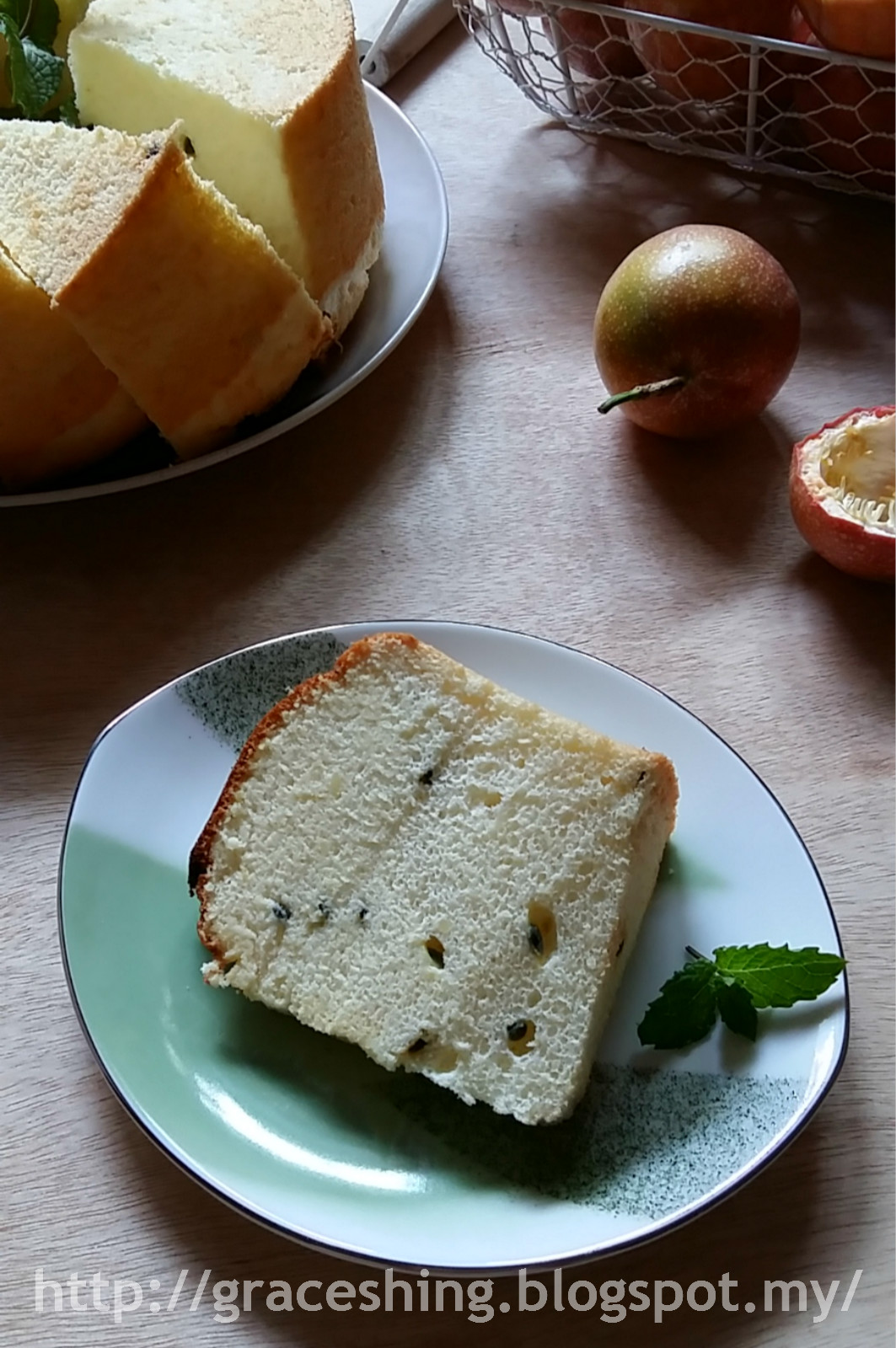 Grace's Blog 欣语心情: 百香果戚风蛋糕 Passionfruit Chiffon Cake