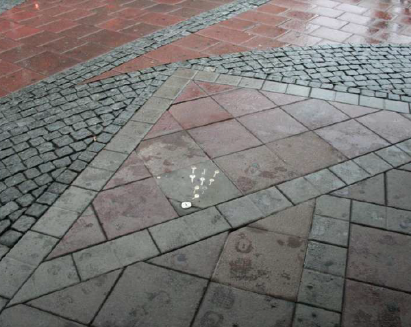 LiTraCon (Light Transmitting Concrete)