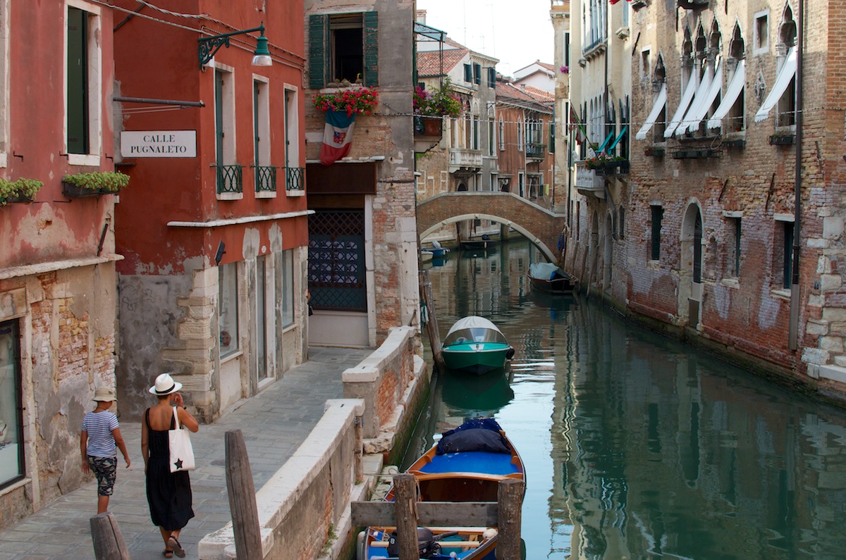 The Clothierin: Ciao Veneto! - Venice