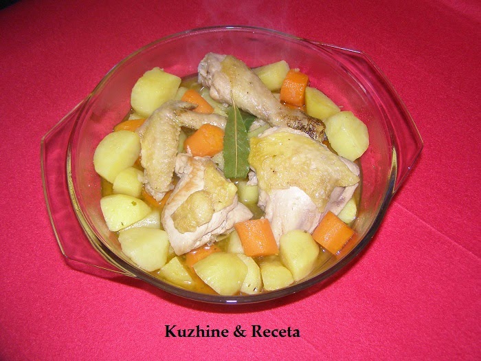 Kuzhine - Receta: Tave me pule dhe patate ne furre