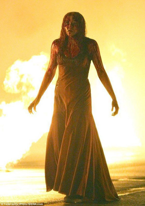Talk Stephen King: Carrie photo: The Fire Rages