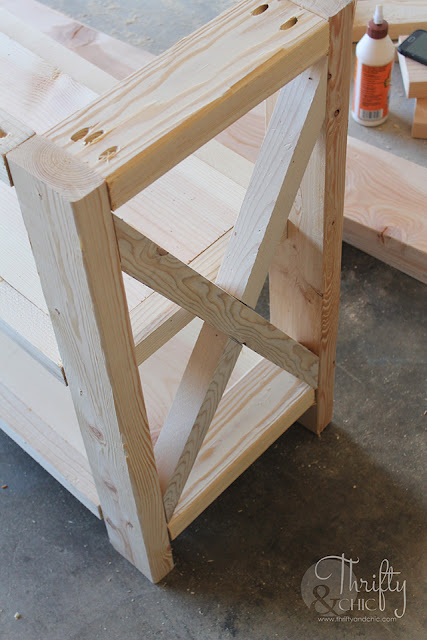 Thrifty and Chic - DIY Projects and Home Decor