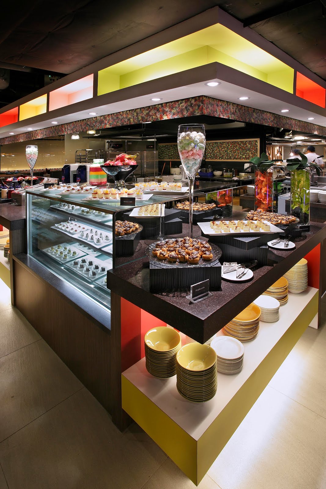 小小食界 Eatz a Small World: Buffet Town