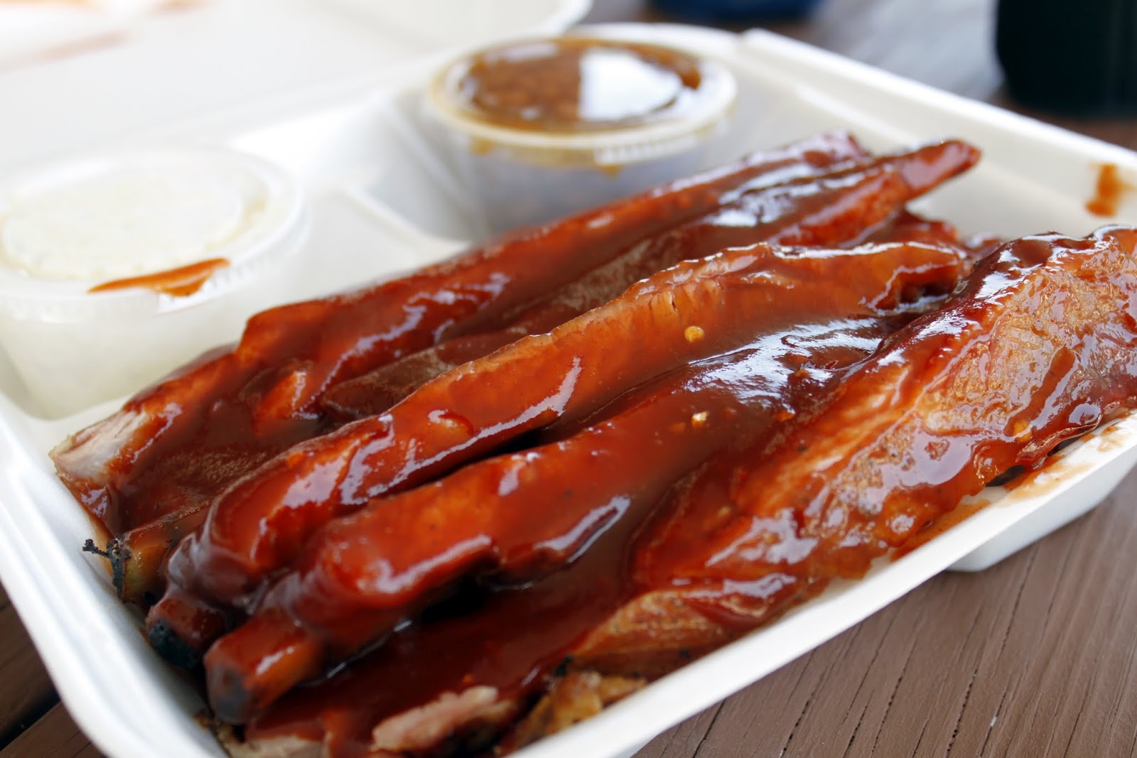 Great Lakes, Better Food: [Up North] Barbecue, Blue Moon, and ...