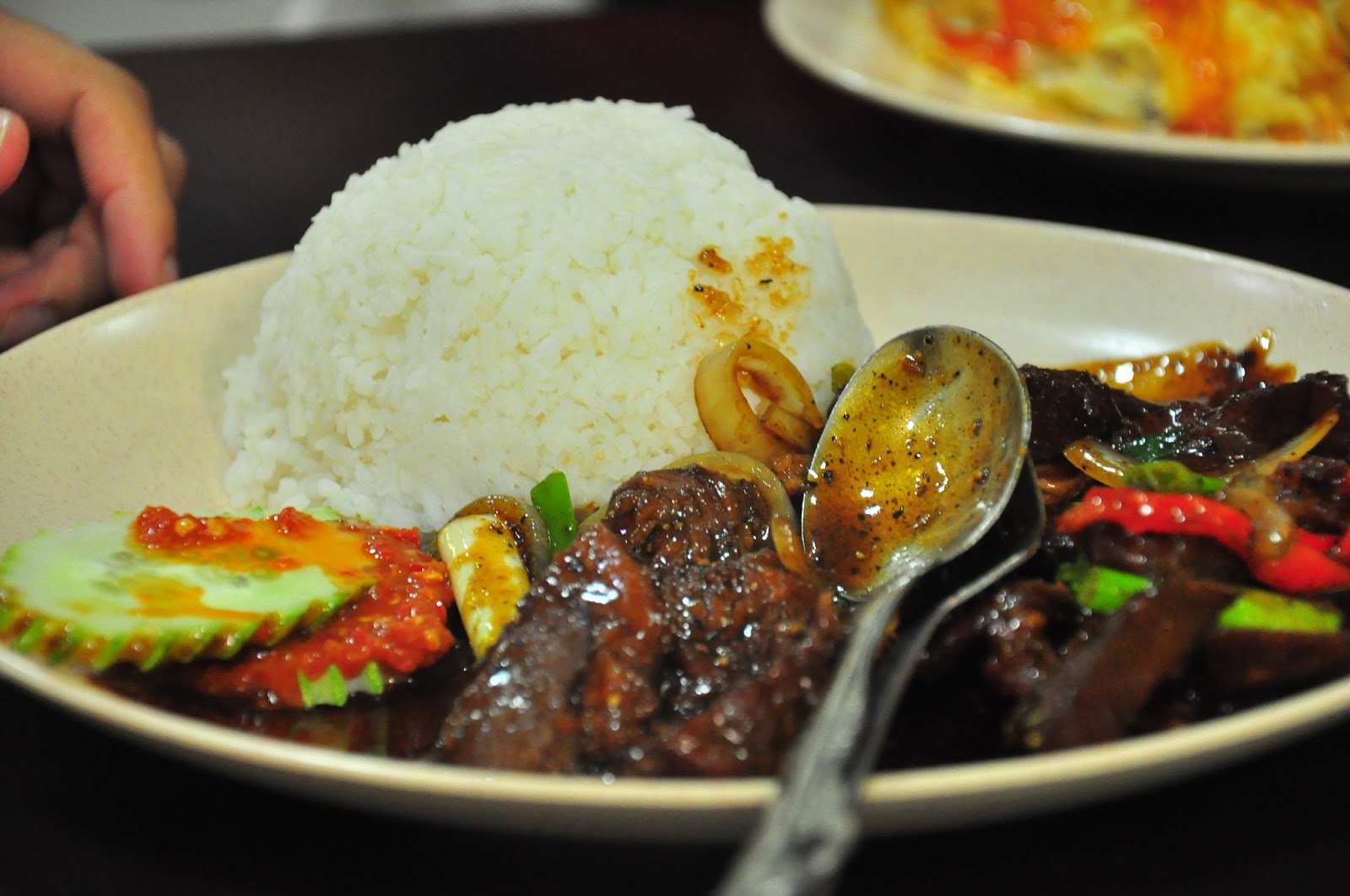 Dunia Alwani: Serapi Corner and Crystal Bowl