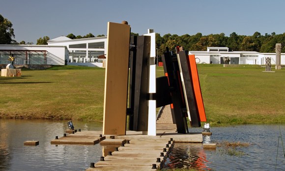 Profe. Lagrotta Arte: Pablo Atchugarry. Escultura Ficha 21.