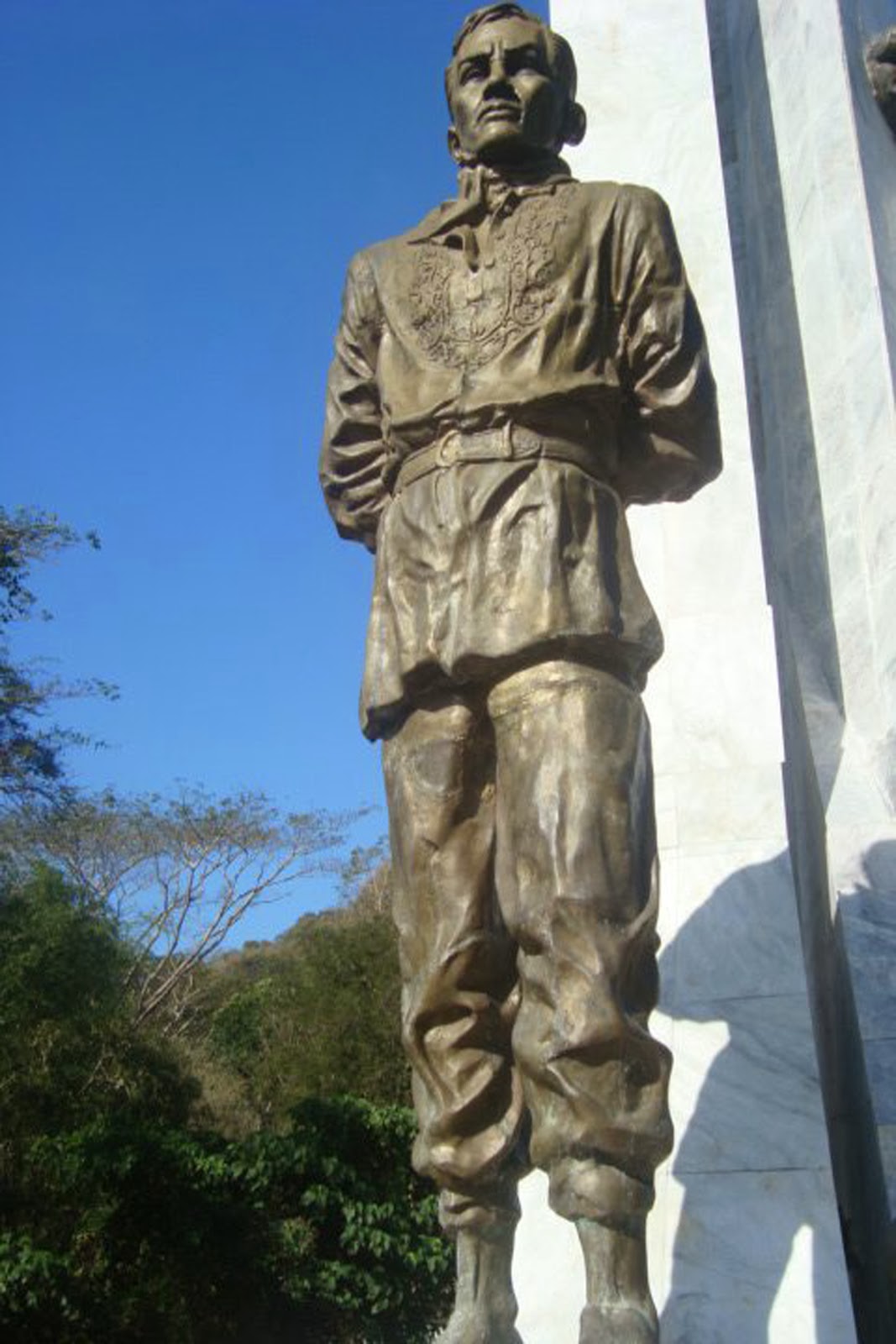 Dince's Chronicles: MT. NAGPATONG AND THE BONIFACIO HISTORICAL ...