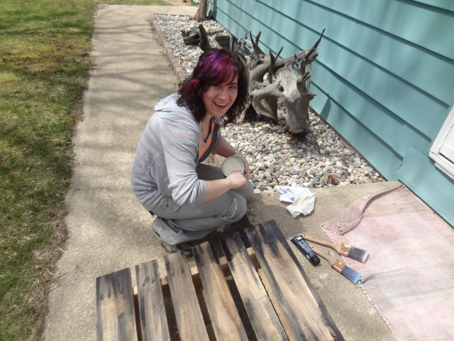 I get my crafty from my mama: Pallet Craft with My Pal