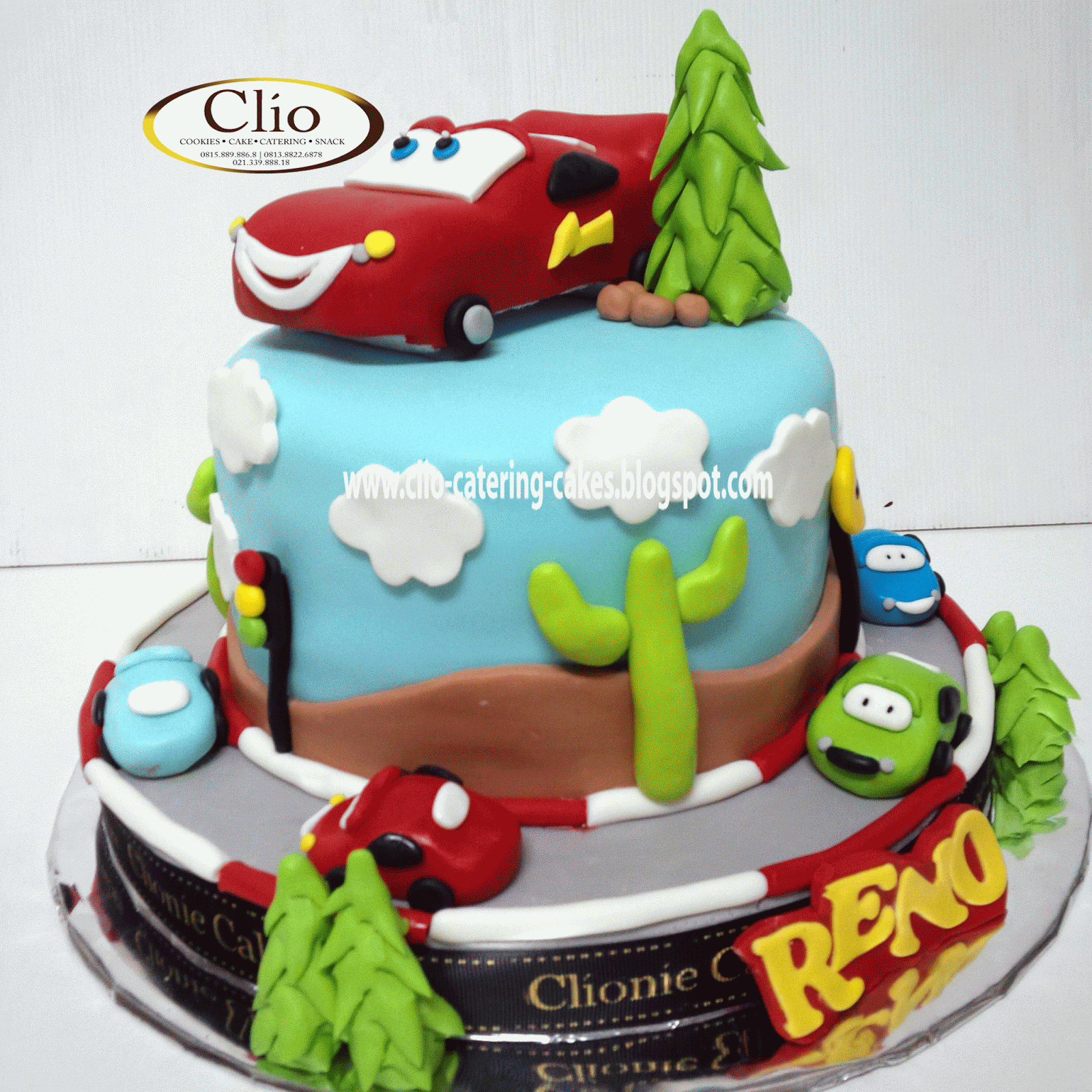 clio catering cakes: Cars Cake