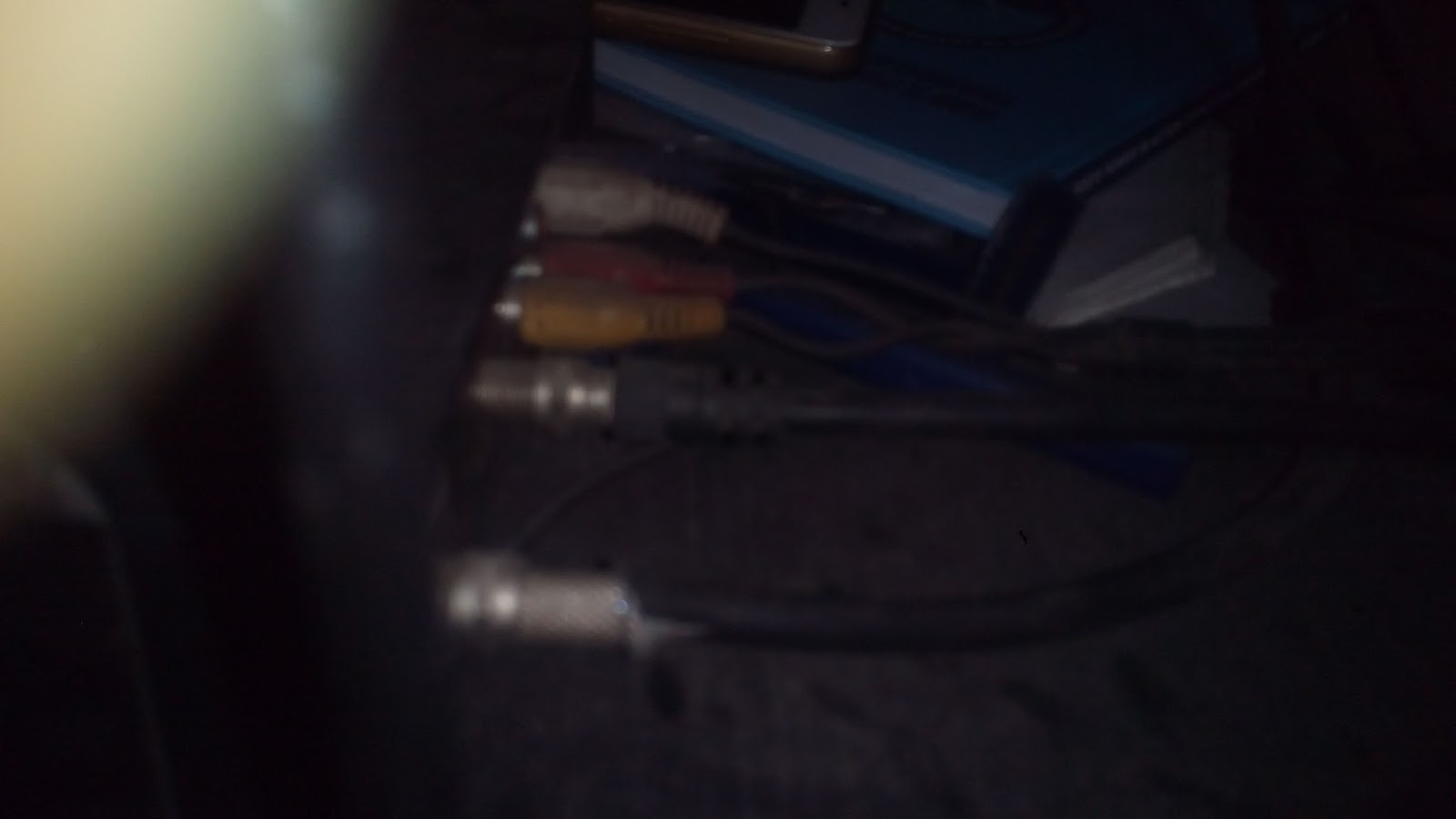 How to connect the Gotv decoder to two televisions