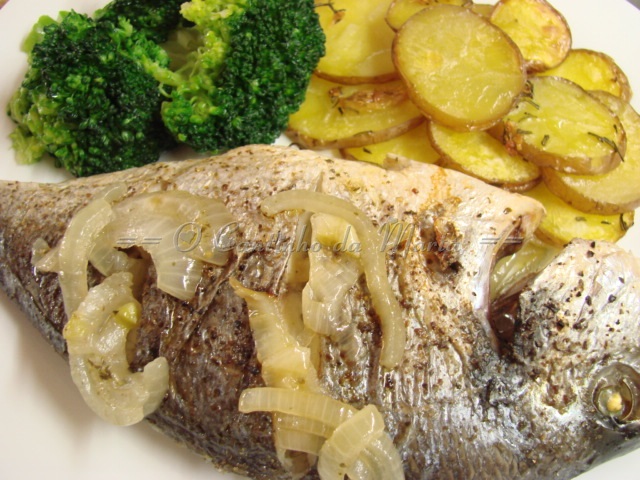 O Cantinho da Marta: Dourada Assada com Batatas Aromáticas - Borner