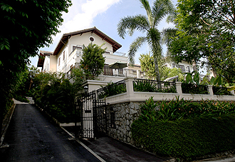 Chris Landed Property Guru: Jet Li's Singapore Bungalow