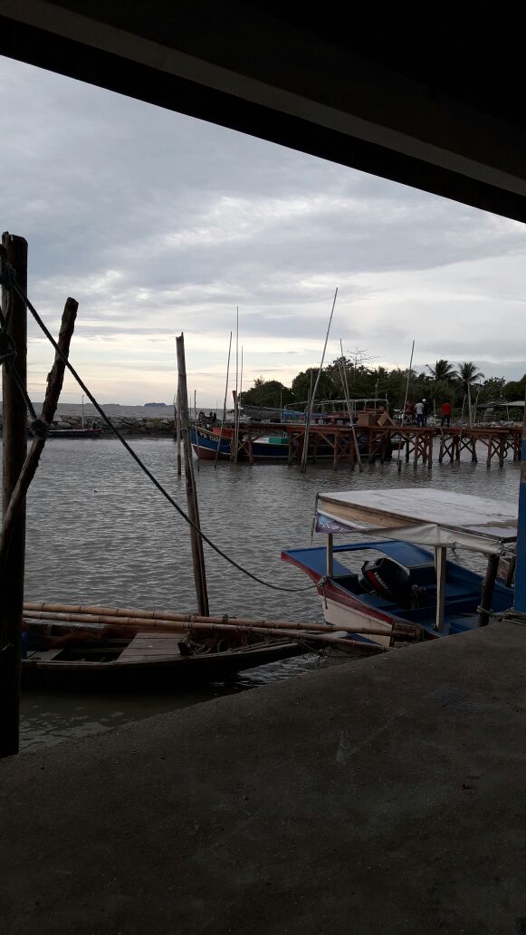 D' Qasih: The beauty of fishing villages .............. keindahan ...
