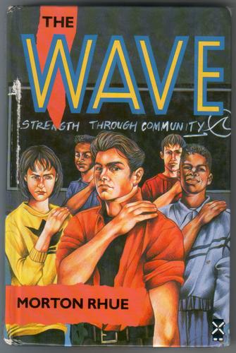 hayley's Hideaway: Book Nook: The Wave