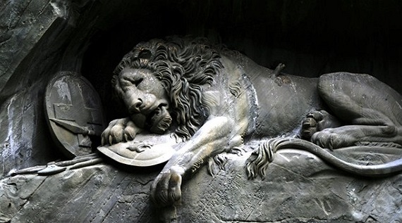 En la boca del lobo: El León de Lucerna