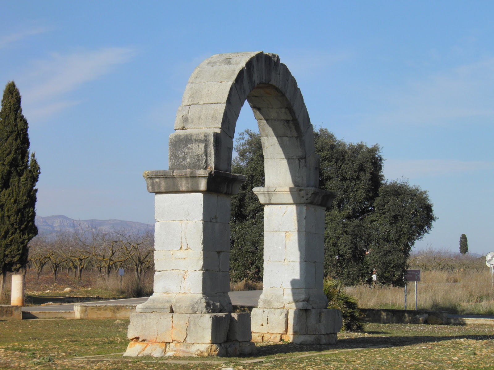 4FOTOS: ARCO ROMANO DE CABANES (Castellón de la plana)