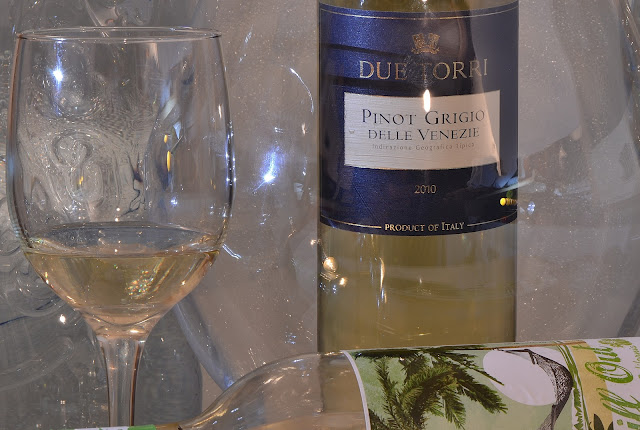 New Hampshire Wine-man: Due Torri Delle Venezie 2010 Pinot Grigio