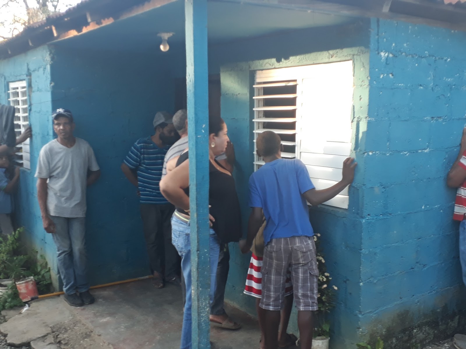 Encuentra Mujer ahorcada en Villa La Mata - VILLA- LAMATA.NET