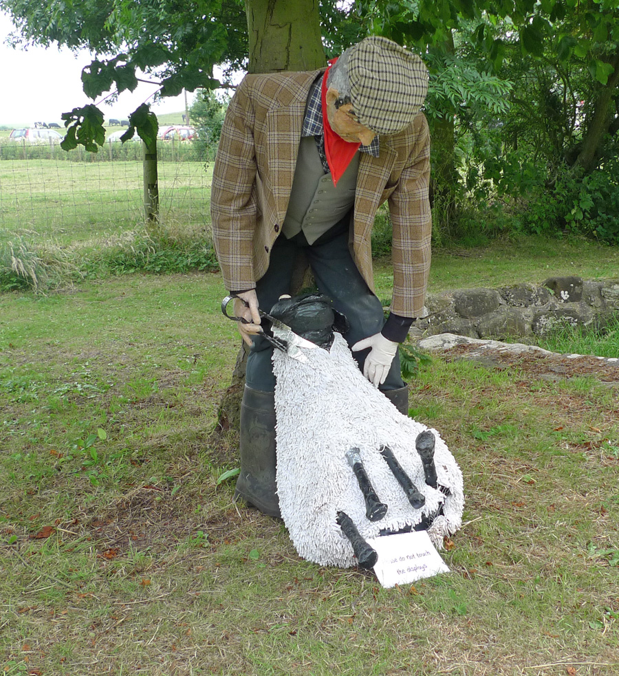 Simon and Karen Spavin: Muston Scarecrow Festival 2013