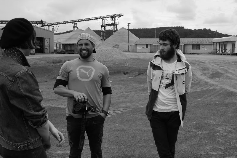 BLACKlog: On Set: BLK #18: Damien Nikora shoots 'Eras of Denim"