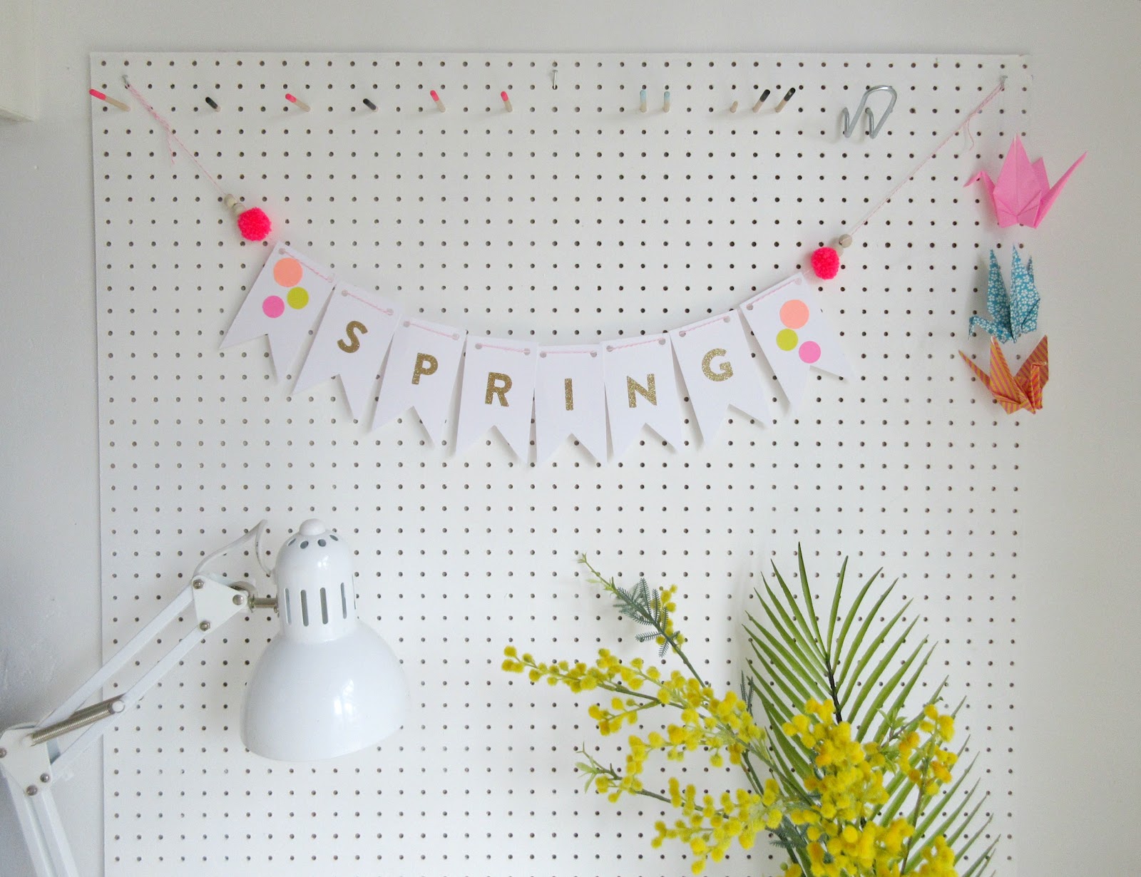 Teawagontales: Spring banner DIY