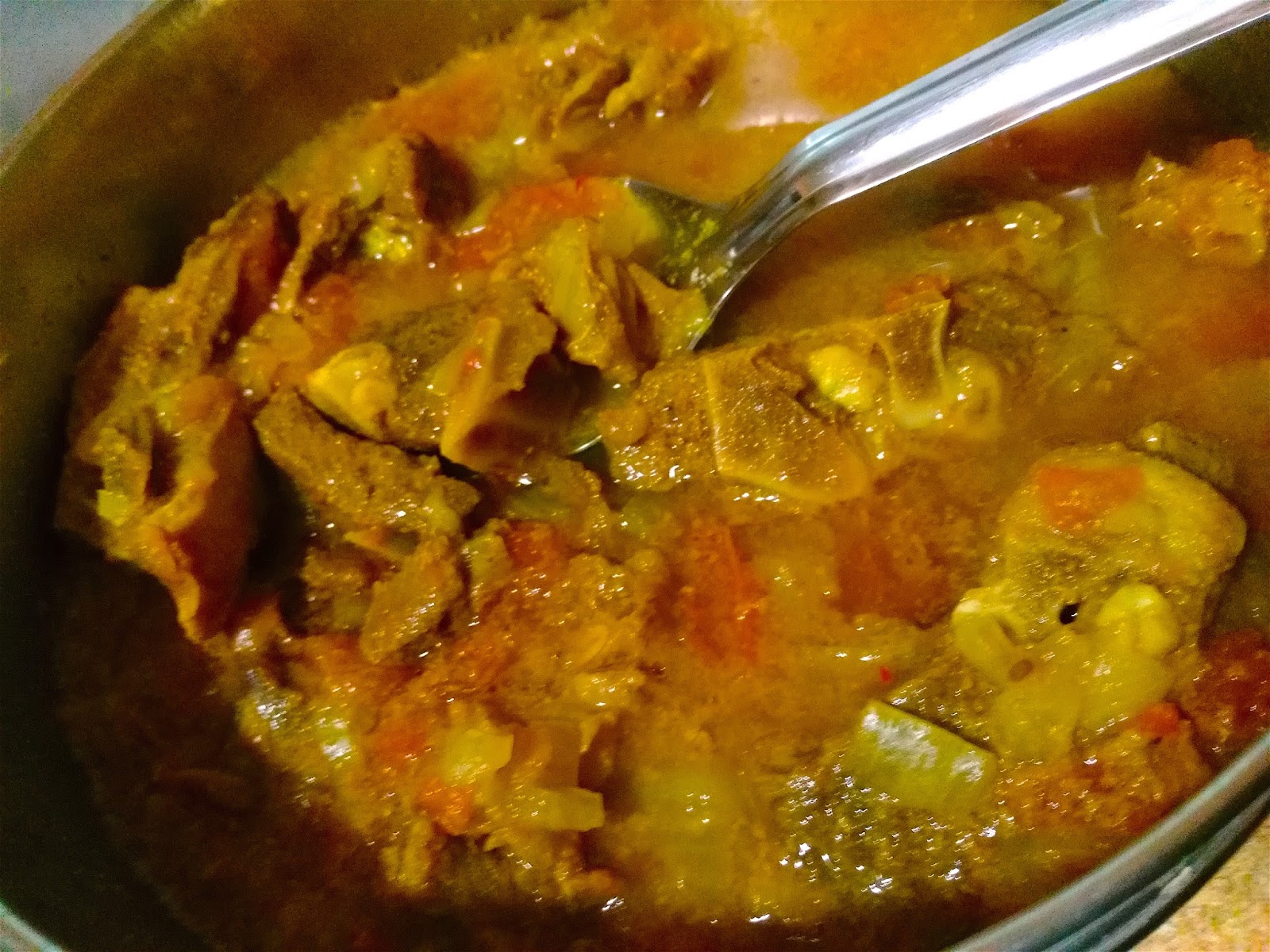 SOUTH INDIAN GOAT CURRY (MUTTON KULAMBU)
