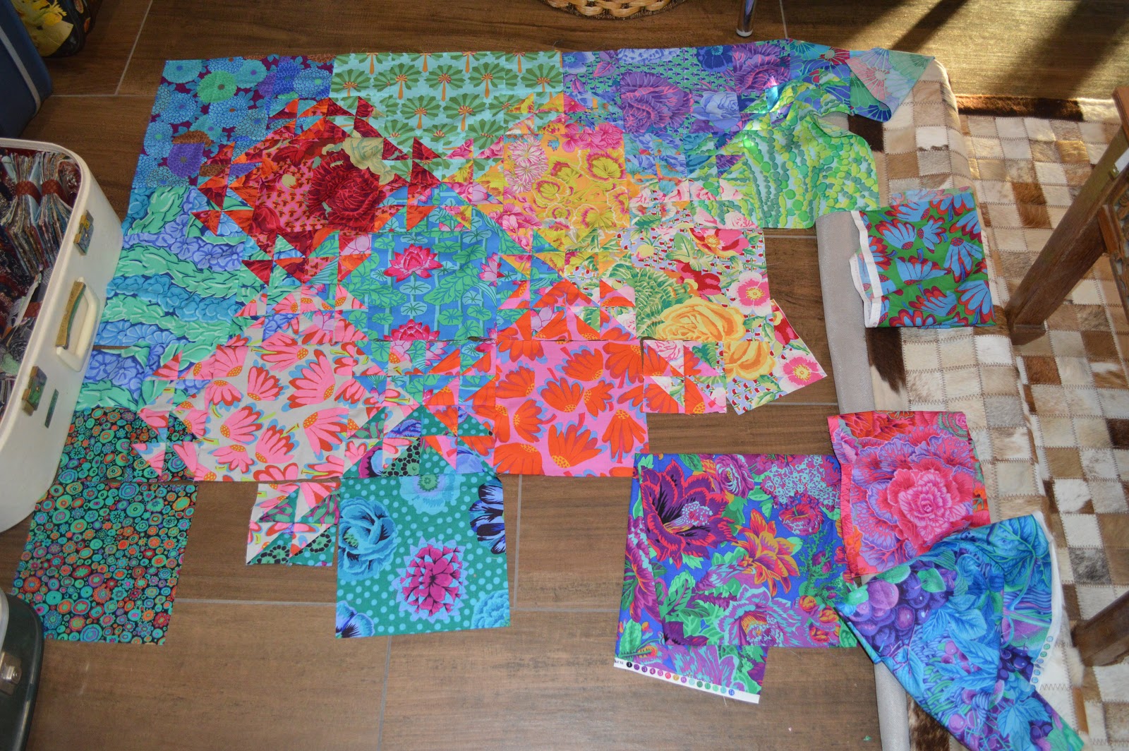 Oz Comfort Quilts. : Jenny Bowker's Shimmering Triangles.