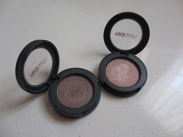 The Blackmentos Beauty Box: Rave Review: Red Earth Illusion Lights ...