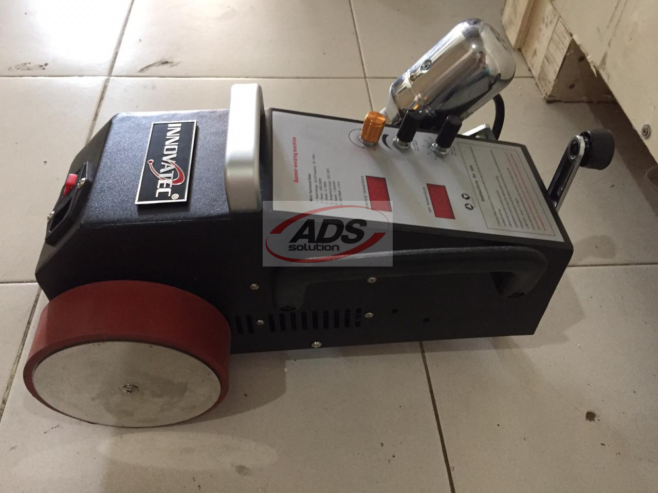 Advertising Solution: MESIN SEAMING BANNER FULL OTOMATIS BISA JALAN ...