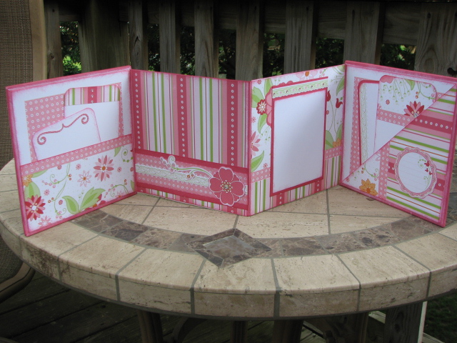 Sheila's Stamping Stuff: Sophia ~ Adorable 6x6 Scrapbook