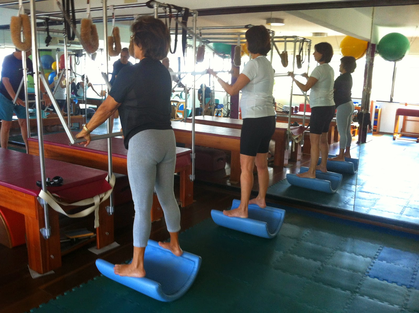 FLYMOON®: Flymoon®: technique and poetics / Flymoon®: técnica e poética